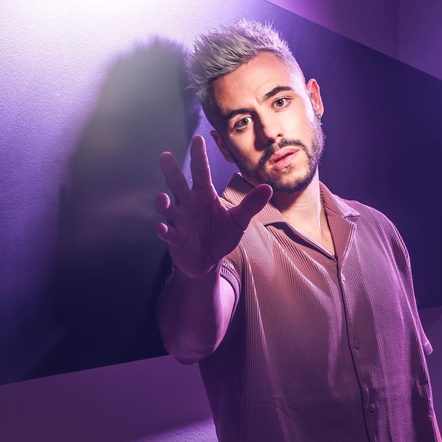 Jovan Officiel - Light'on Agency